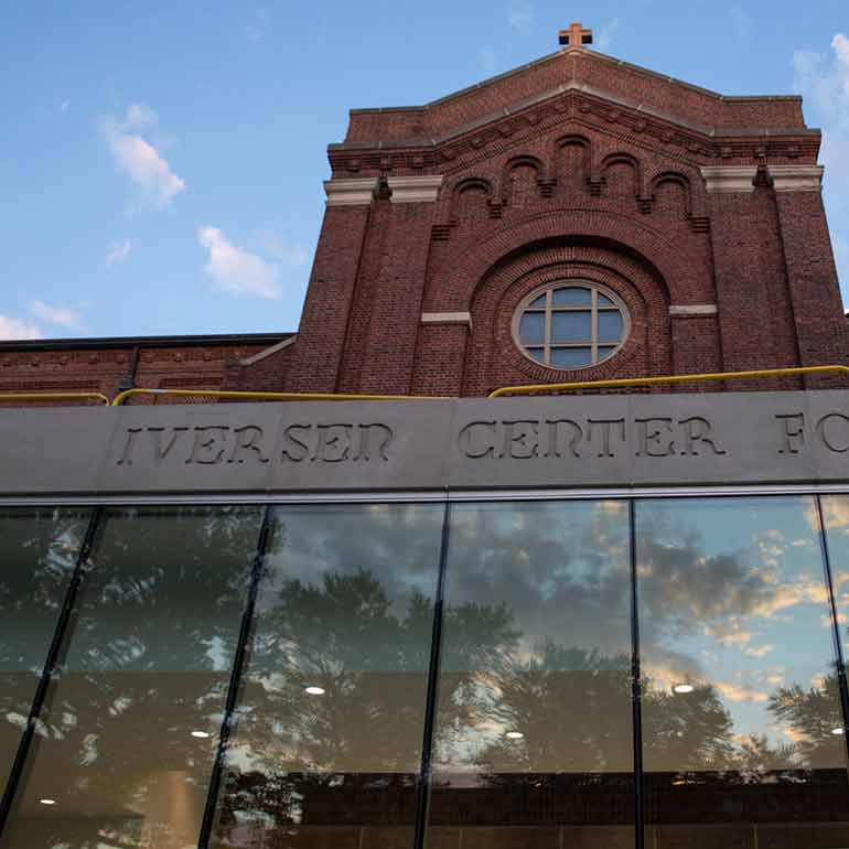 Iversen Center for Faith | University of St. Thomas - Minnesota