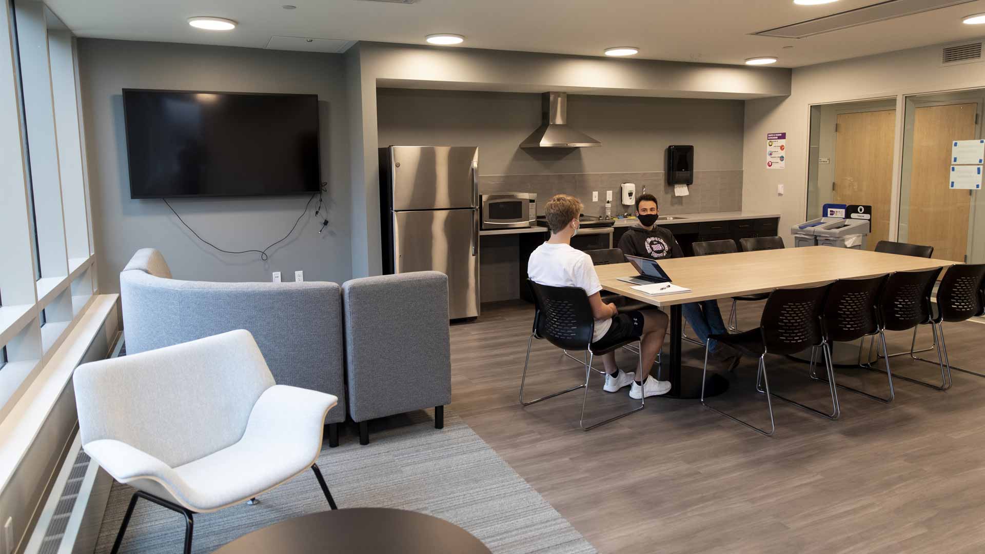 Housing for Current and Returning Students | University of St. Thomas ...